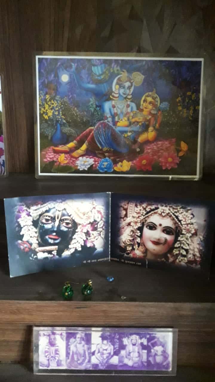 The confidential mercy of Sri Ananga Manjari & Sri Rupa Manjari - Vraj ...